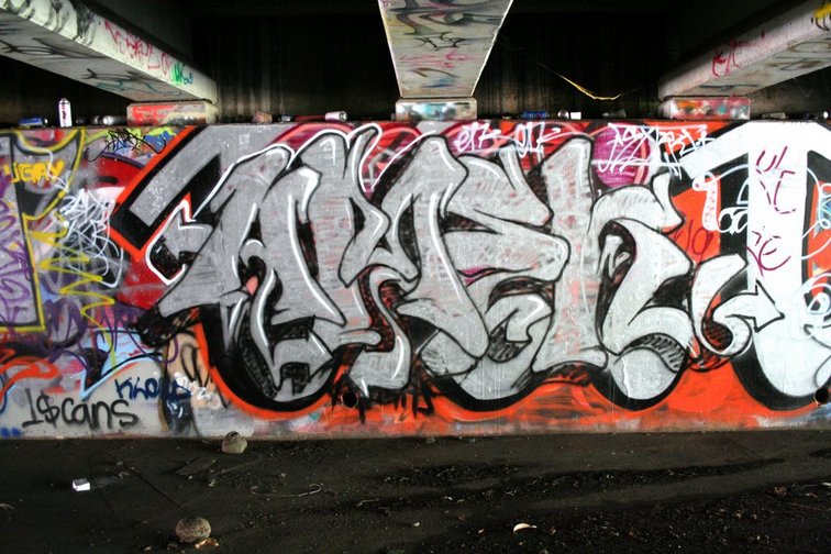 23: amek graffiti hawaii streetart - dubside