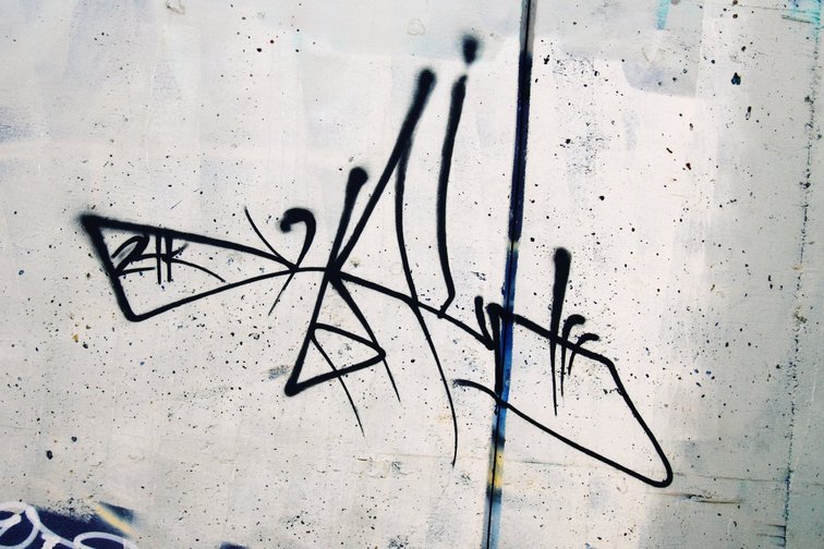 23: 24k graffiti halo hawaii honolulu streetart - dubside